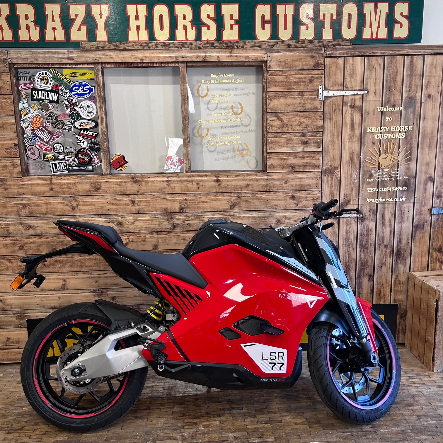 ULTRAVIOLETTE F-77 MACH 2 RECON LASER - Krazy Horse