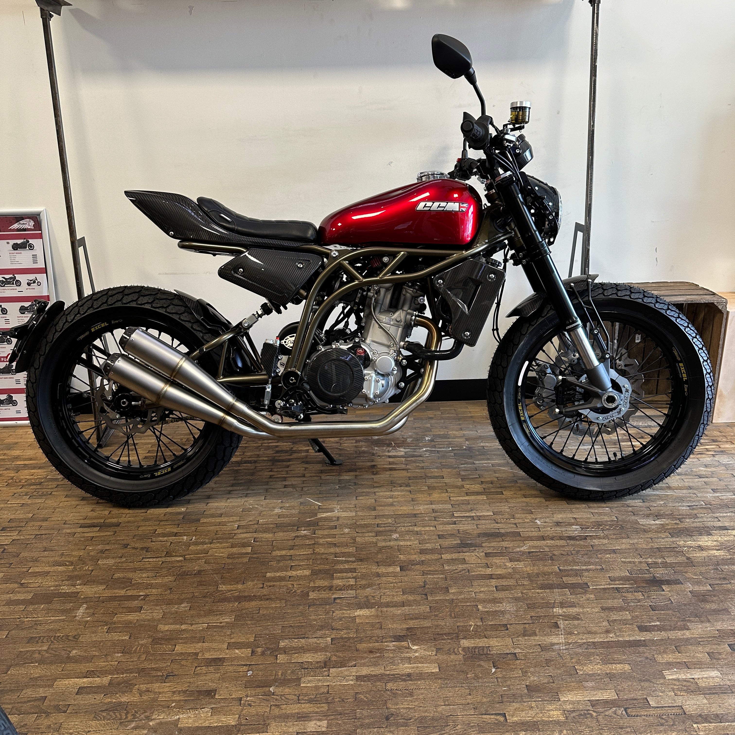 CCM TRACKER PREMIUM - MAGMA RED - Krazy Horse