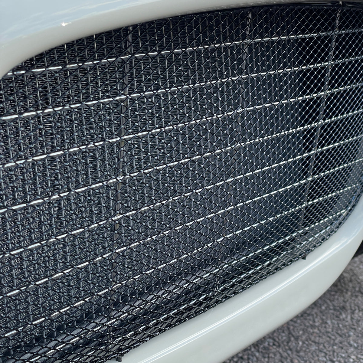 CATERHAM SUPER SEVEN 2000 STANDARD CHASSIS - SAXONY GREY & OXFORD WHIT ...