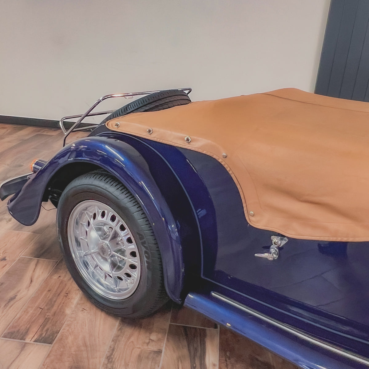 SOLD - Morgan Plus 8 3.9 V8 - Iris Blue Metallic - Krazy Horse