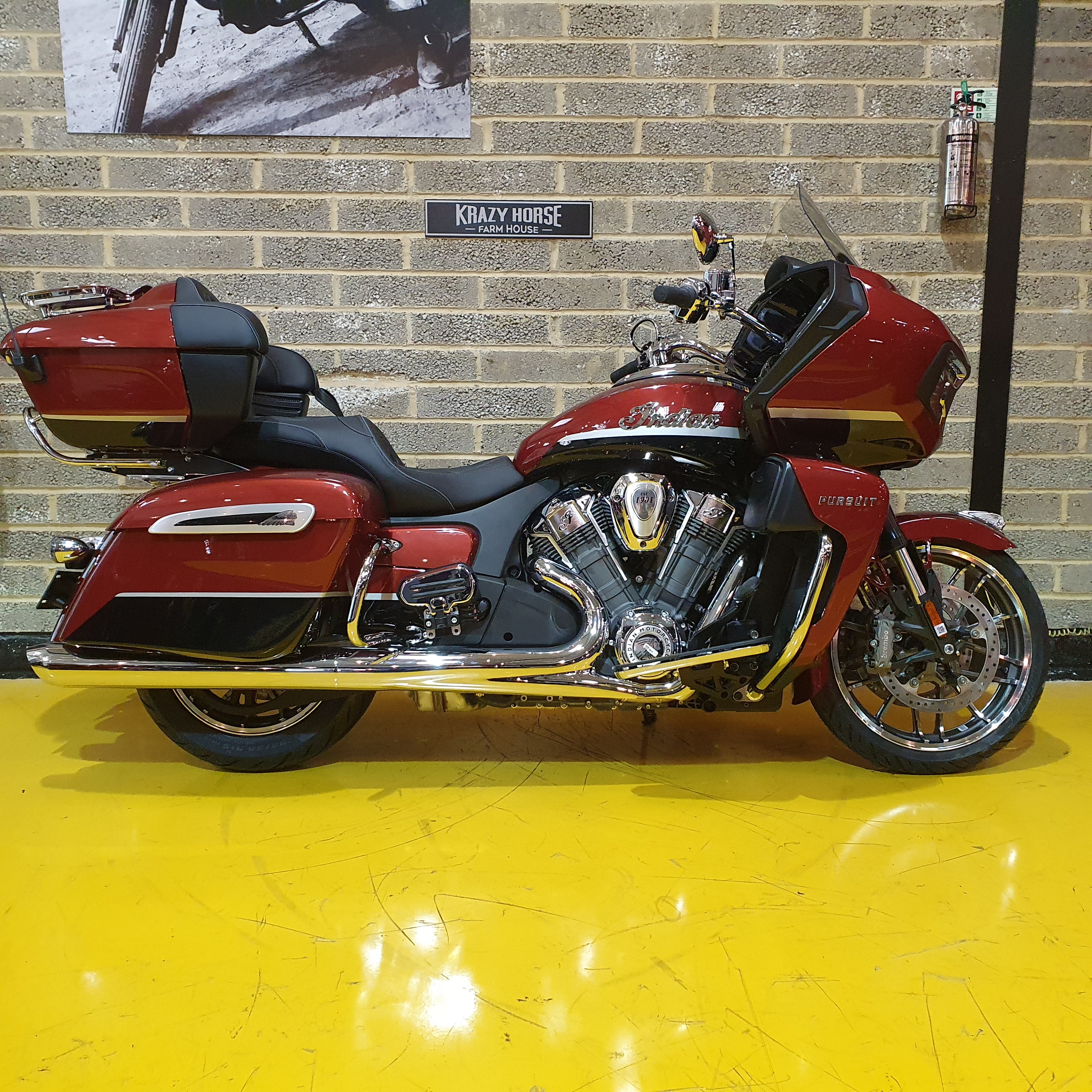 2023 Indian Pursuit Limited ICON - Copper Metallic - Krazy Horse