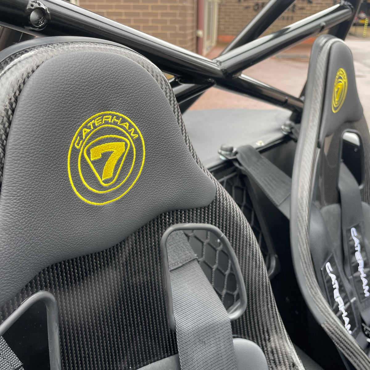 SOLD - BRAND NEW UNREGISTERED CATERHAM SEVEN 420R - GRAVITY BLACK WITH ...